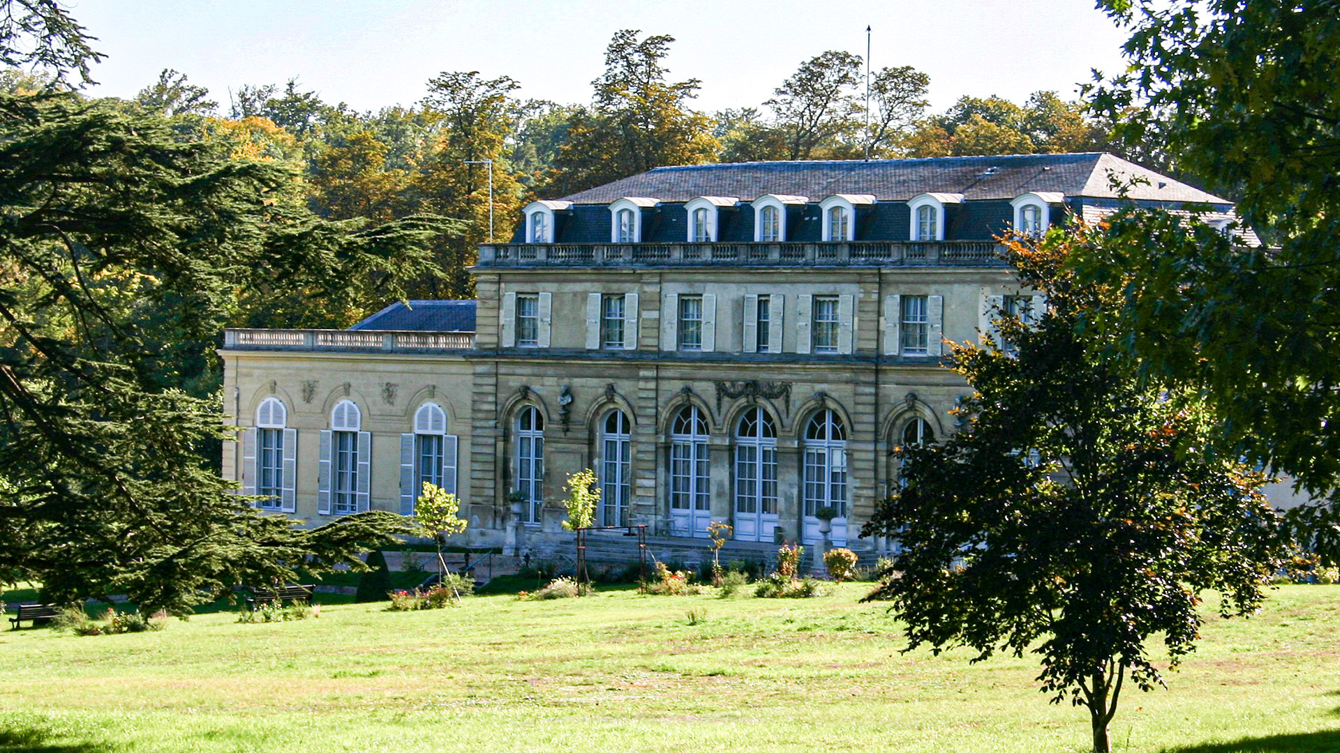 Maison du Val, St Germain en Laye - Orkka